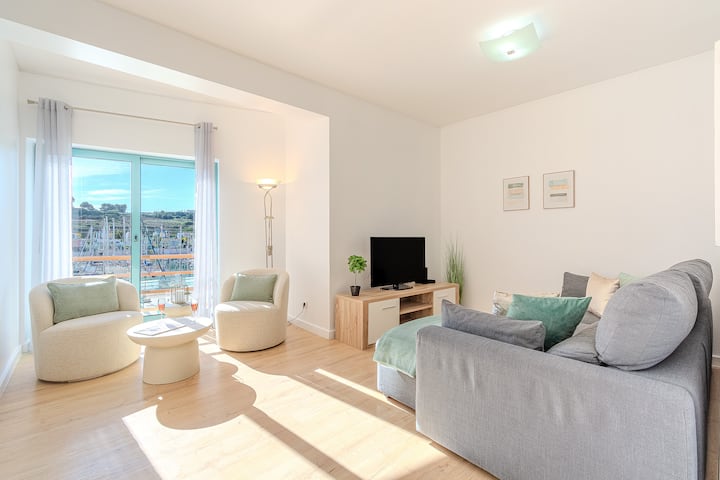 Bright & Inviting 2-bedroom Apt, Marina Albufeira - Albufeira