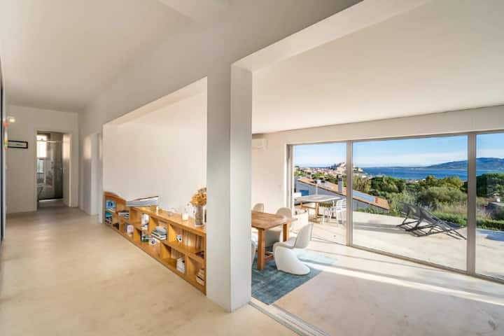 Piscine Et Vue Panoramique Sur La Baie De Calvi - Calvi