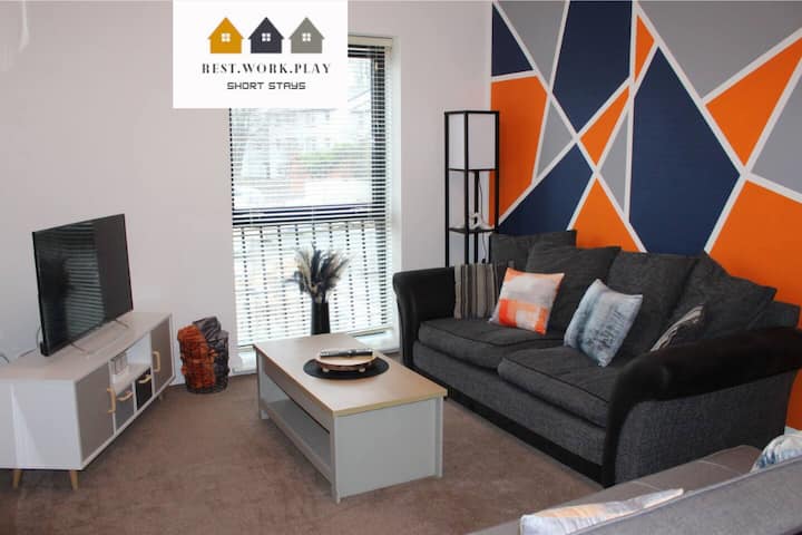 Free Parking+fast Wifi| Jan Discounts| Contractors - Wolverhampton