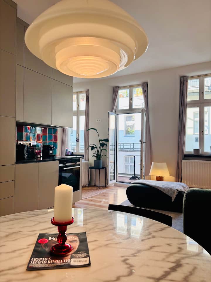 Chic Boutique Studio W/ Balcony In Prenzlauer Berg - Berlin