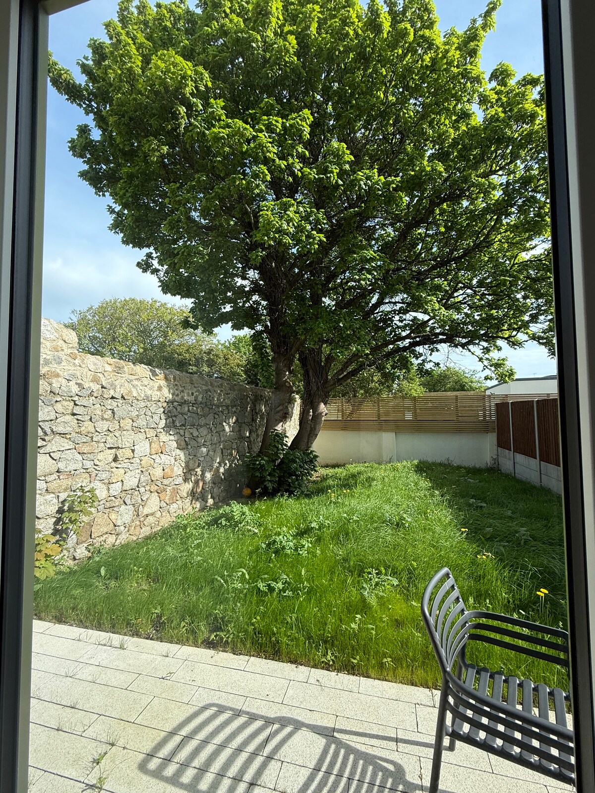 Modern Design Retreat with Private Garden Oasis - Flats for Rent in ...