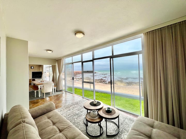 Waterfront Home In Swakopmund | Ocean Views • Bbq - Swakopmund
