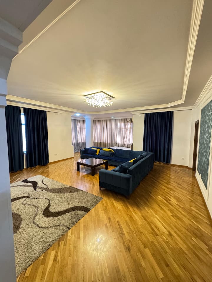 Piramida Palac - Baku