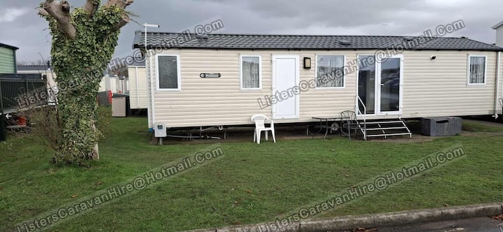 Spacious 3-bed Caravan At Trecco Bay- No Pets - Bridgend