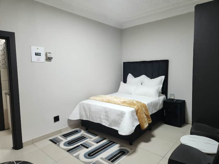 Win Haven Guest House- The Cozy Corner - 