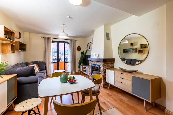 El Rincón De Panticosa · Chimenea, Vistas Y Garaje - Panticosa