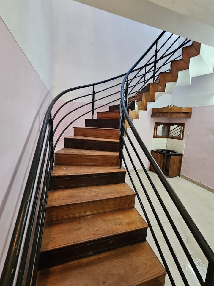 Couple /Family Room Near Parukeda Junction Tvm - Nedumangad