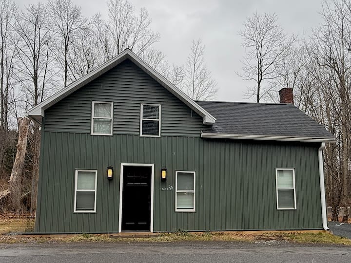 The Mad Brook House | Walk To Main St, Windham - Windham, NY