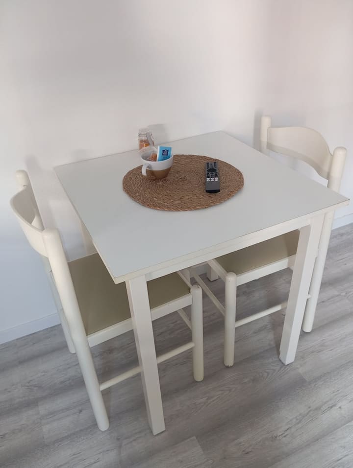 3) Studio / Centre Ville / Wifi / Arrivé Max 22h - Châlons-en-Champagne