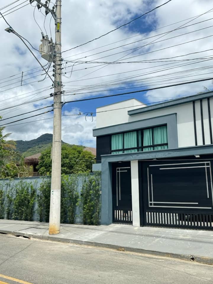 Casa Moderna 500m Praia Paúba - São Sebastião