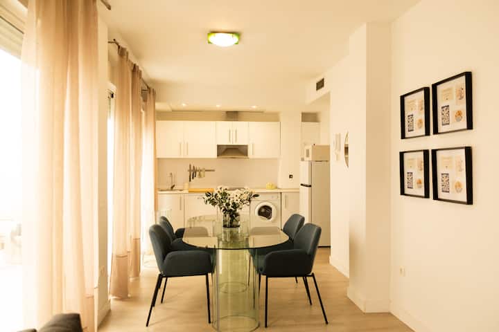 Acogedor Apartamento Con Patio En Sevilla - Sevilla, España