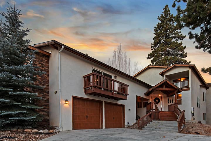 Exclusive Lux Estate! Walk To Bear! Spa! Theater! - Big Bear Lake, CA