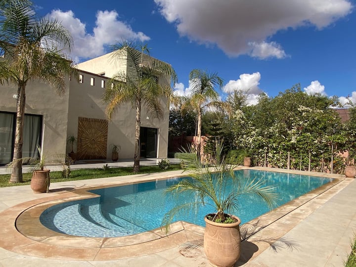 Séjour De Rêve Avec Une Grande Piscine Privé - Ourika