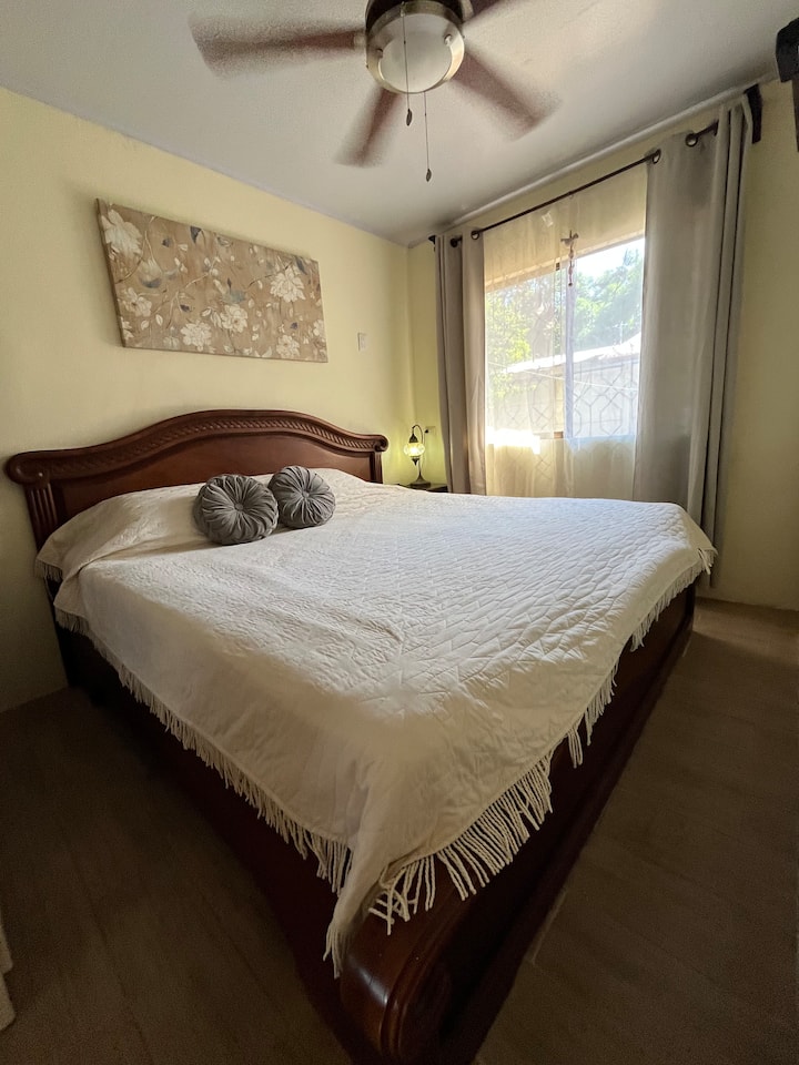 Trogon Sabanero Boutique House - Santa Cruz