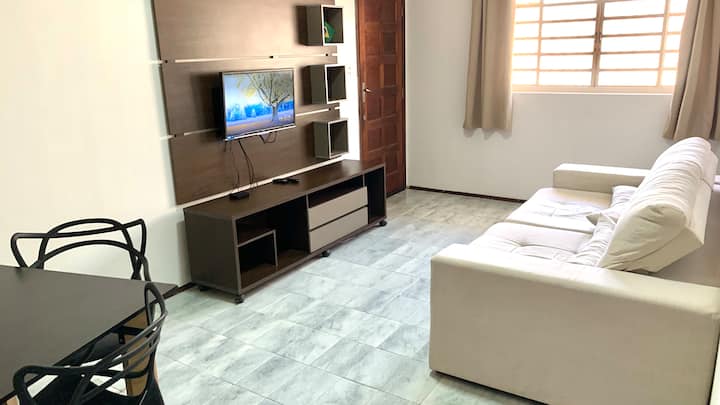 Espaço Inteiro Em Local Tranquilo - Botucatu