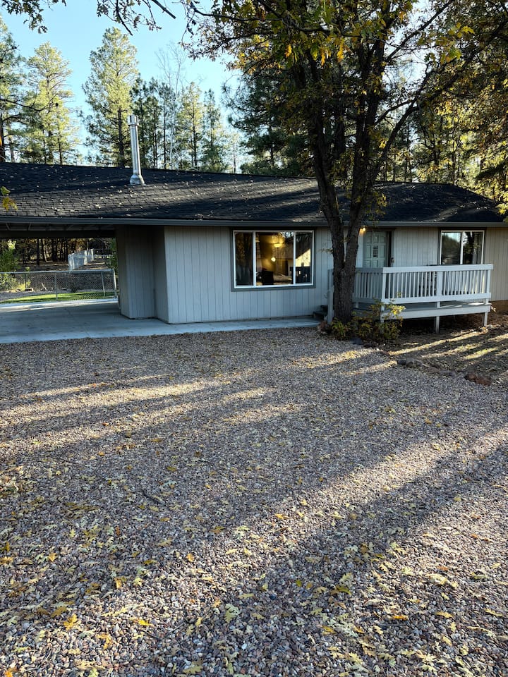 Woodsy Retreat - Show Low, AZ