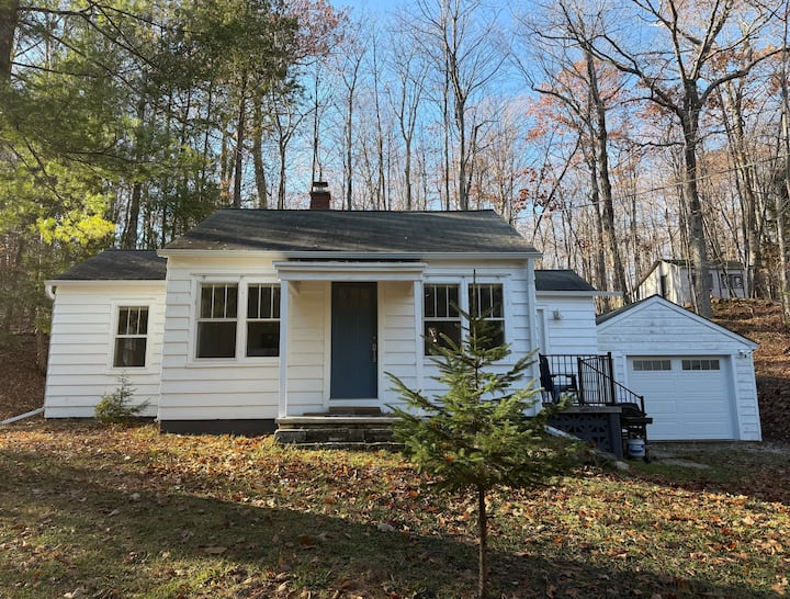 Maple Trail Cottage-bordering Peninsula State Park - Baileys Harbor, WI