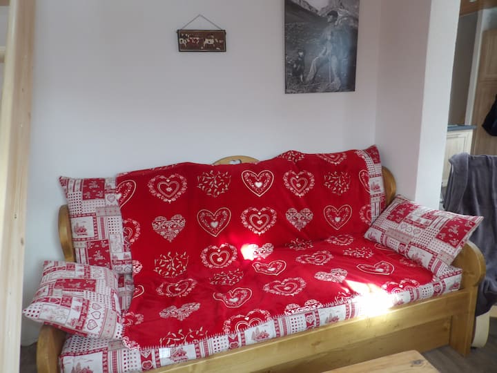 A Louer Appartement Rénové à Chatel - Châtel