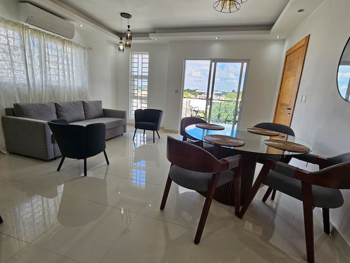 Stylish 2br Haven, Short Drive To Beach. 402 - La Romana