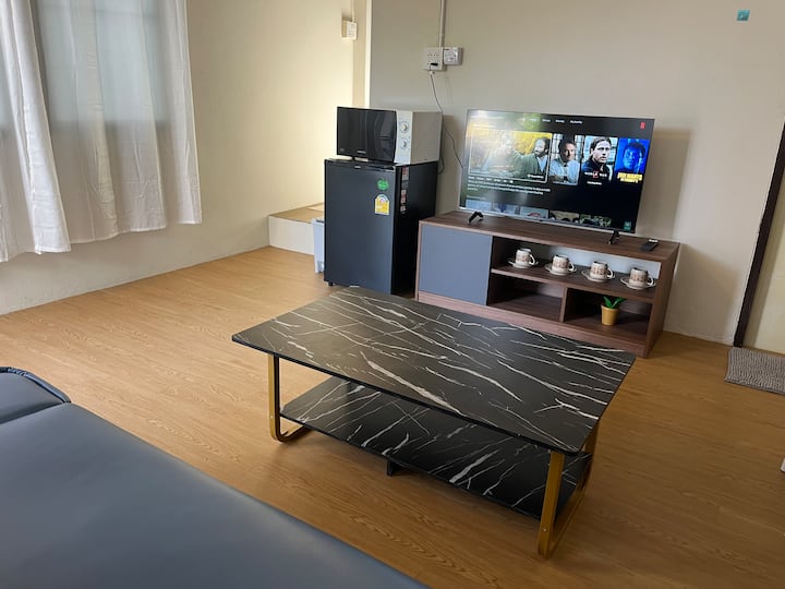 2-story House 1, Near Mrt, Perfect For Remote Work - Bangkok