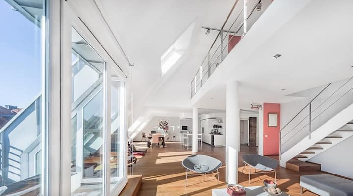 Prestigious Penthouse & Sophisticated Furnishings - Munique