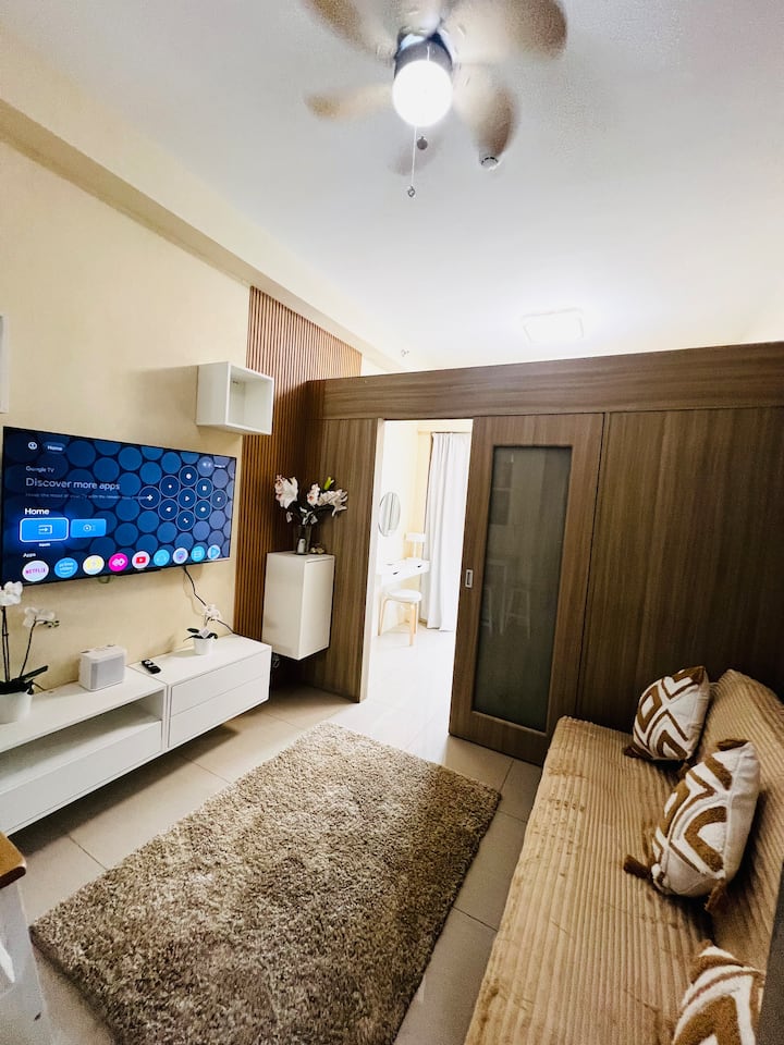 Moa Grand Stay Suite #09, Pool View, Sunrise Unit! - Pasay