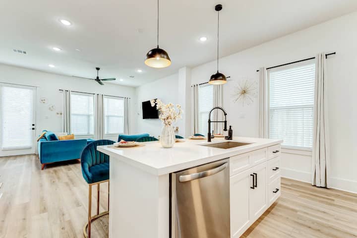 3br In Downtown, Med Center, Nrg, Museum District - South Park - Houston