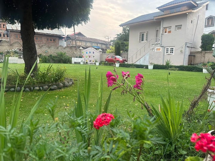 Cottage With Kitchen 10 Mins From Lake - Srinagar