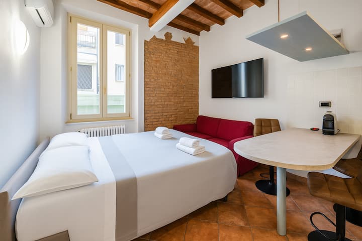 Coltellini Loft Near Ghirlandina | City Centre - Modène