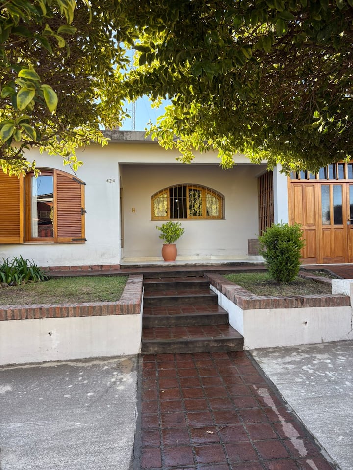 Casa Familiar - Colonia Caroya