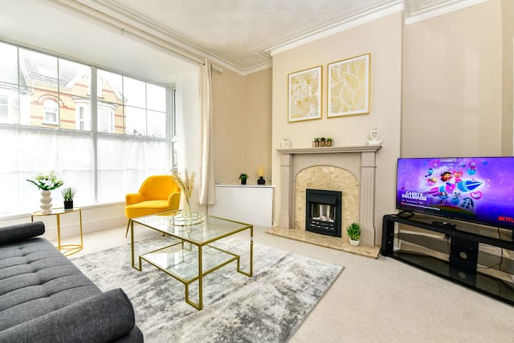 Seaside Escape In Swansea | Winter Deals - The Mumbles