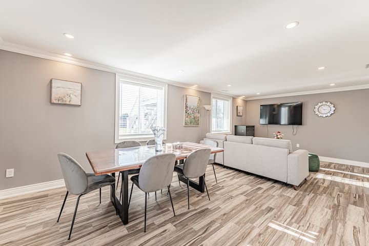 Lakeside 3br Retreat | Boat House • Foosball • Bbq - Georgina