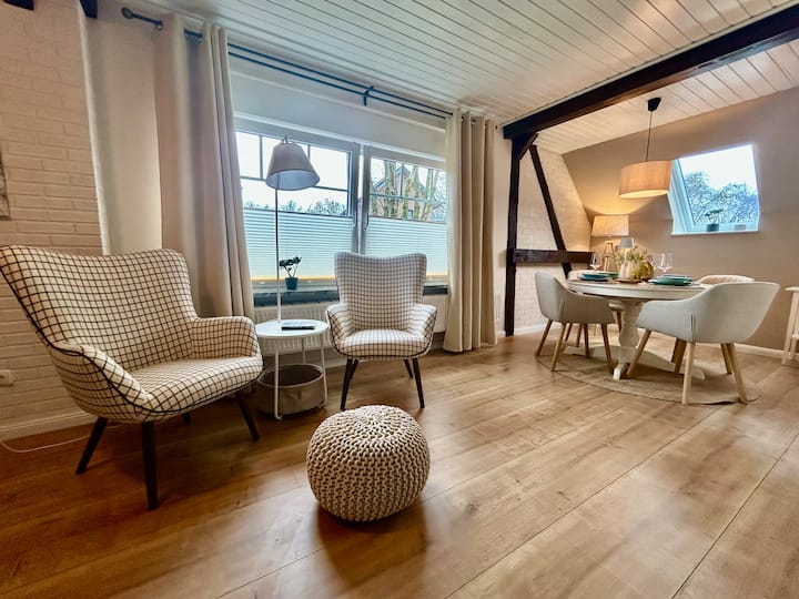 Stilvolle 3-zi-wohnung,ruhig, Parkplatz,wlan, Kiel - Kiel