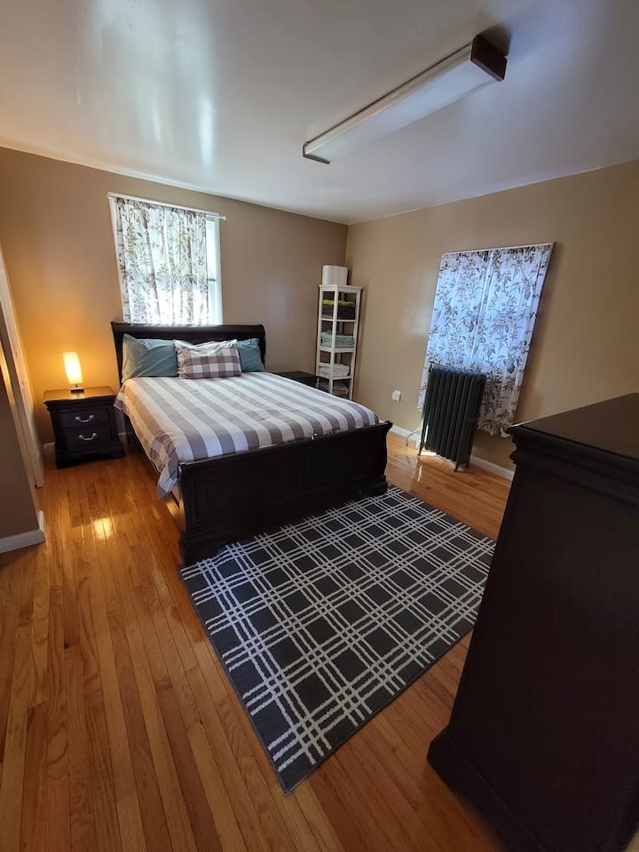 Beautiful 3 Bedroom Private Home 15 Mins From Ny - New York