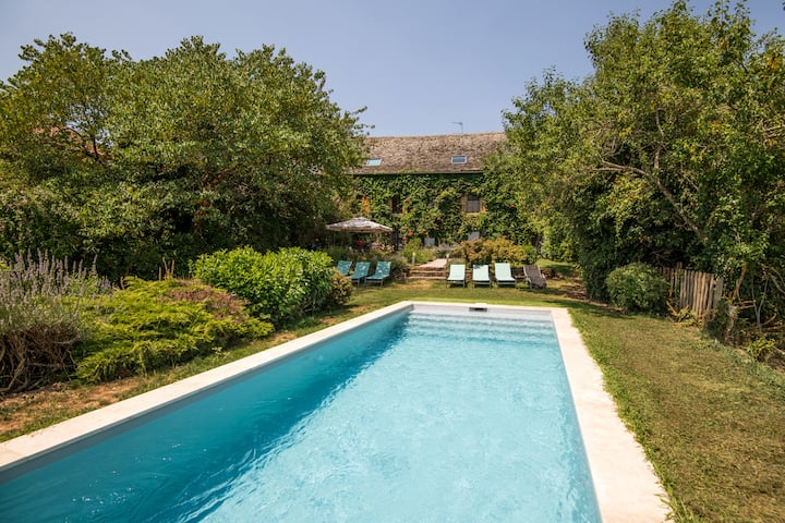 Magnifique Gîte Familial Avec Piscine - Aveyron