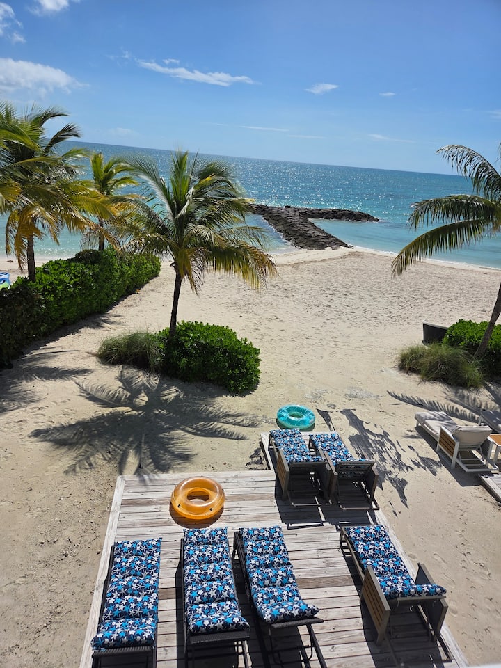 Beachfront Vitamin Sea @ Palm Cay - Nassau