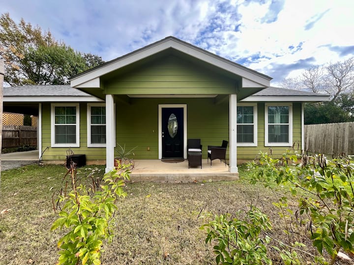 Mozart Near Main - Boerne, TX