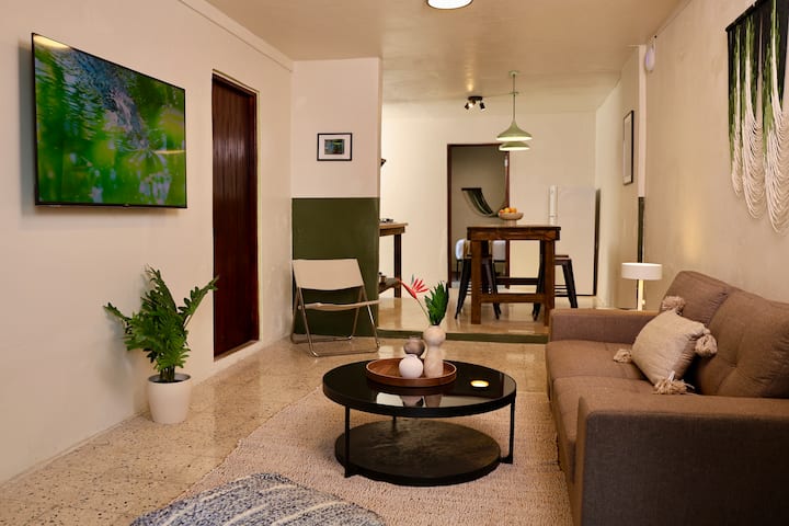 2br Apt W/ Patio — Van Gogh Residence - Levittown