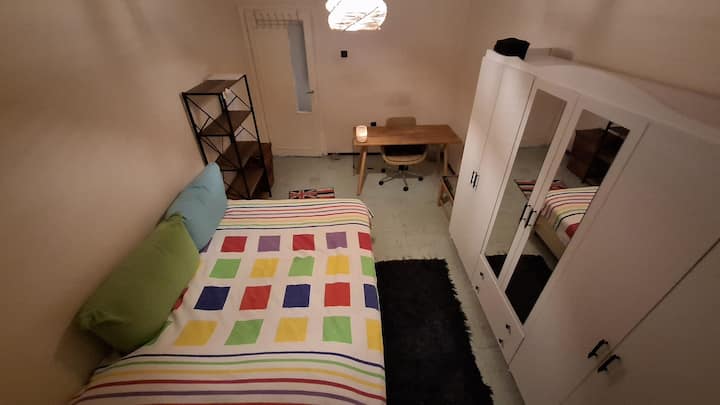 şEhir Merkezinde, Rahat Ve Huzurlu Oda - Ankara