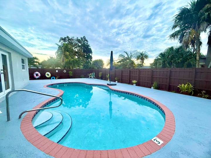 Homestead Cozy Retreat - Homestead, FL