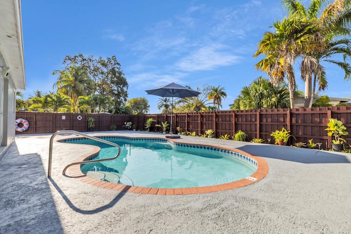 Tropical Oasis Home - Florida City, FL