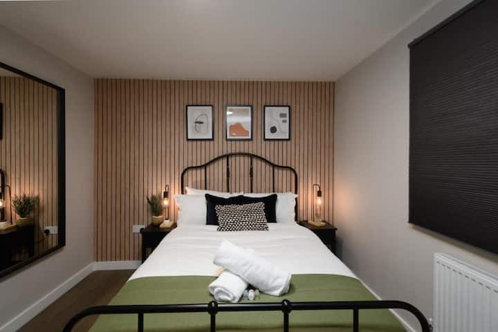 Long Stay 3br Apartment With Private Parking - Cardiff