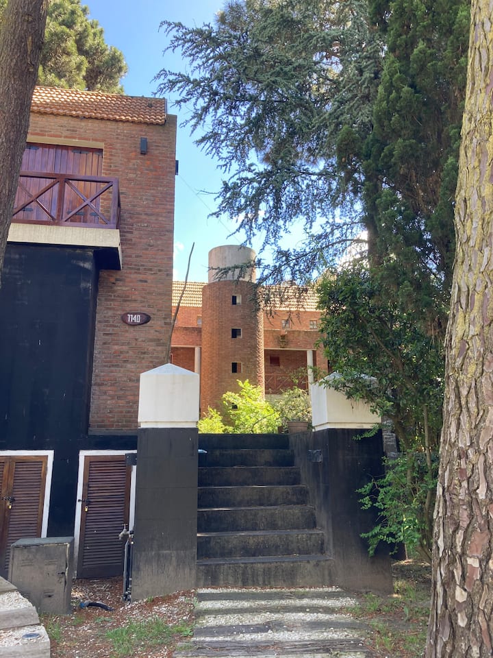 Duplex Pinamar Zona Residencial Cerca Del Golf - Pinamar