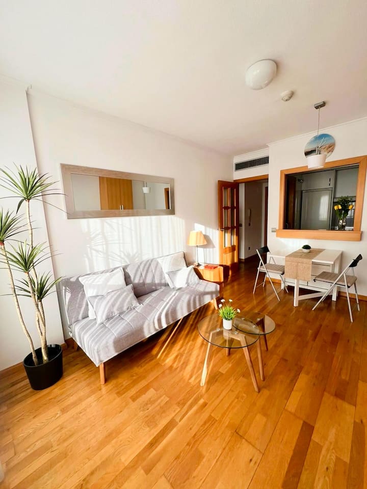 Spectacular Apartment Near The Airport By Bebalmy - Torrejón de Ardoz