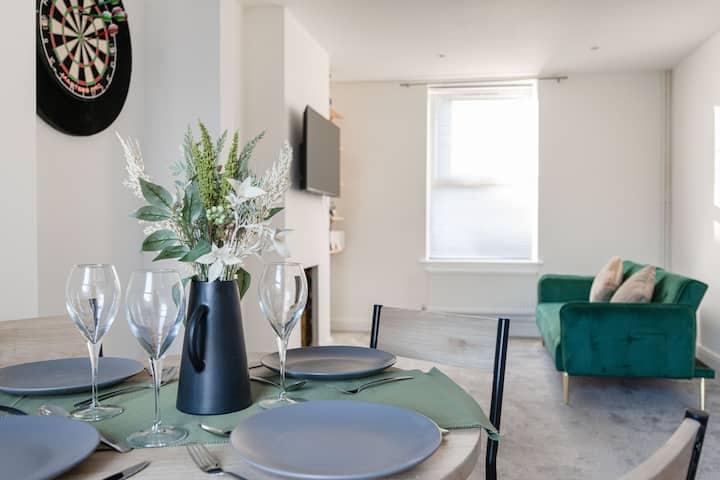 Stylish Parliament House With Free Parking - Ipswich