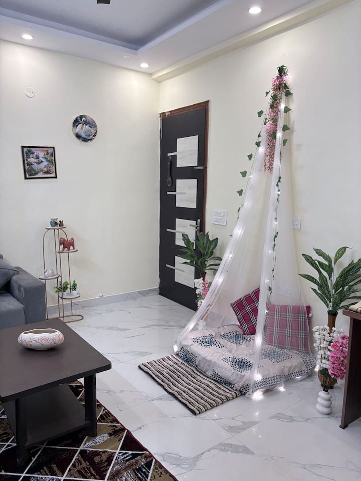 Canopy Dreams Cozy Stay Apt. - 