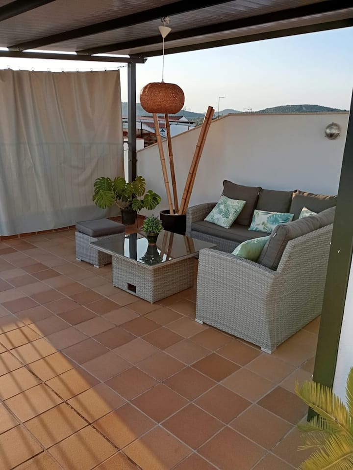 Un Sitio Muy Tranquilo Y Amplio Para Desconectar. - Montoro