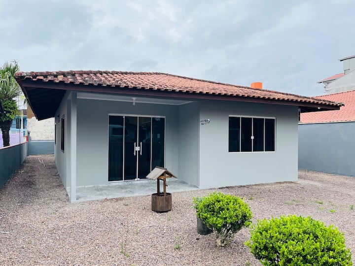 Casa Com A/c, áRea Central, Rua Da 3ª Pedra - Itapoá