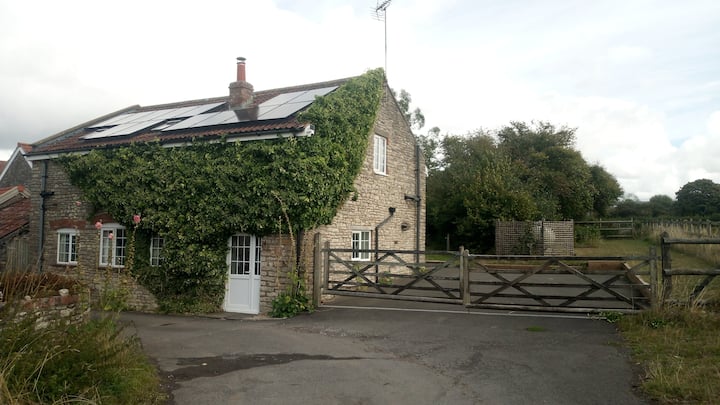 Yew Tree Cottage – Peaceful Stay Near Bristol - Bristol