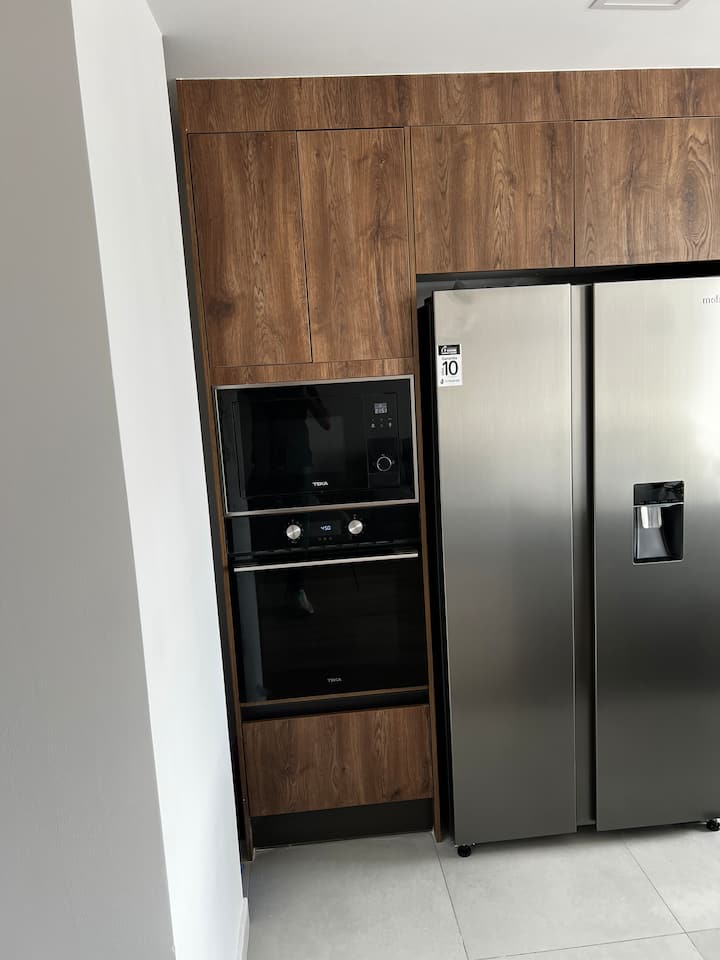 Modern La Carolina Apartment | Wifi & Free Parking - Quito